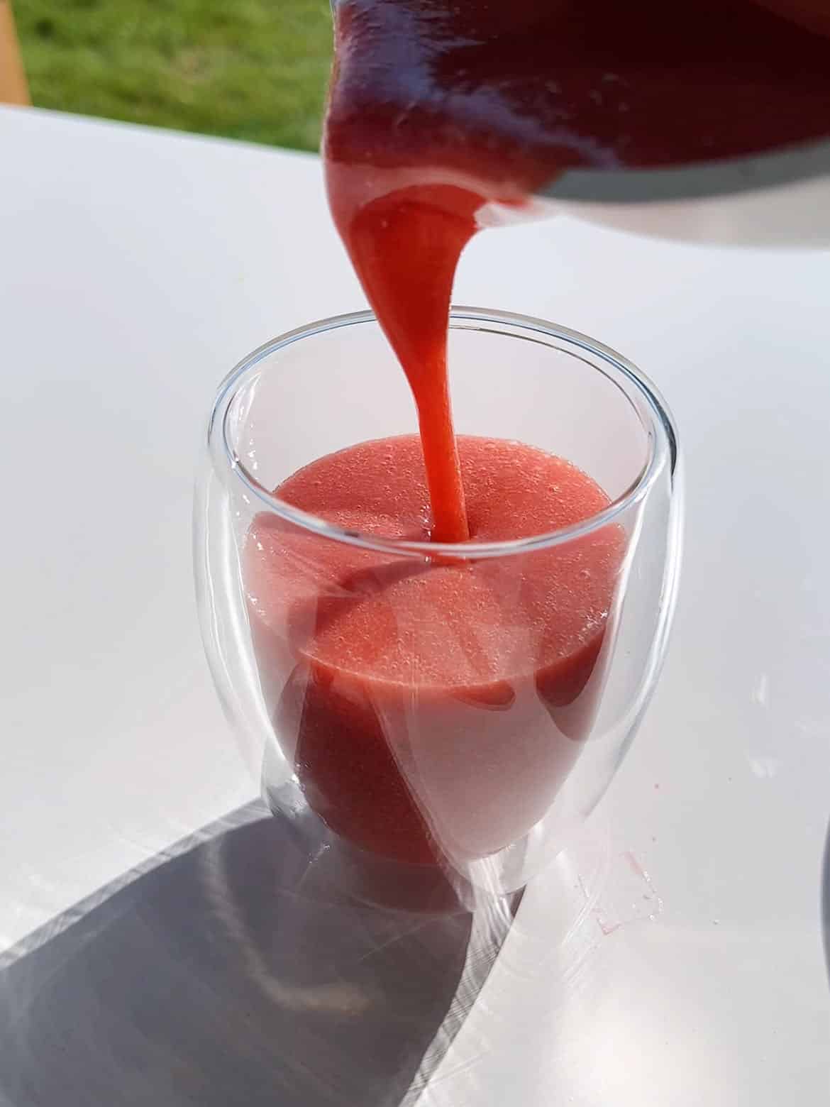 Strawberry Jelly (72-hour strawberry jelly cube filled with mousse)