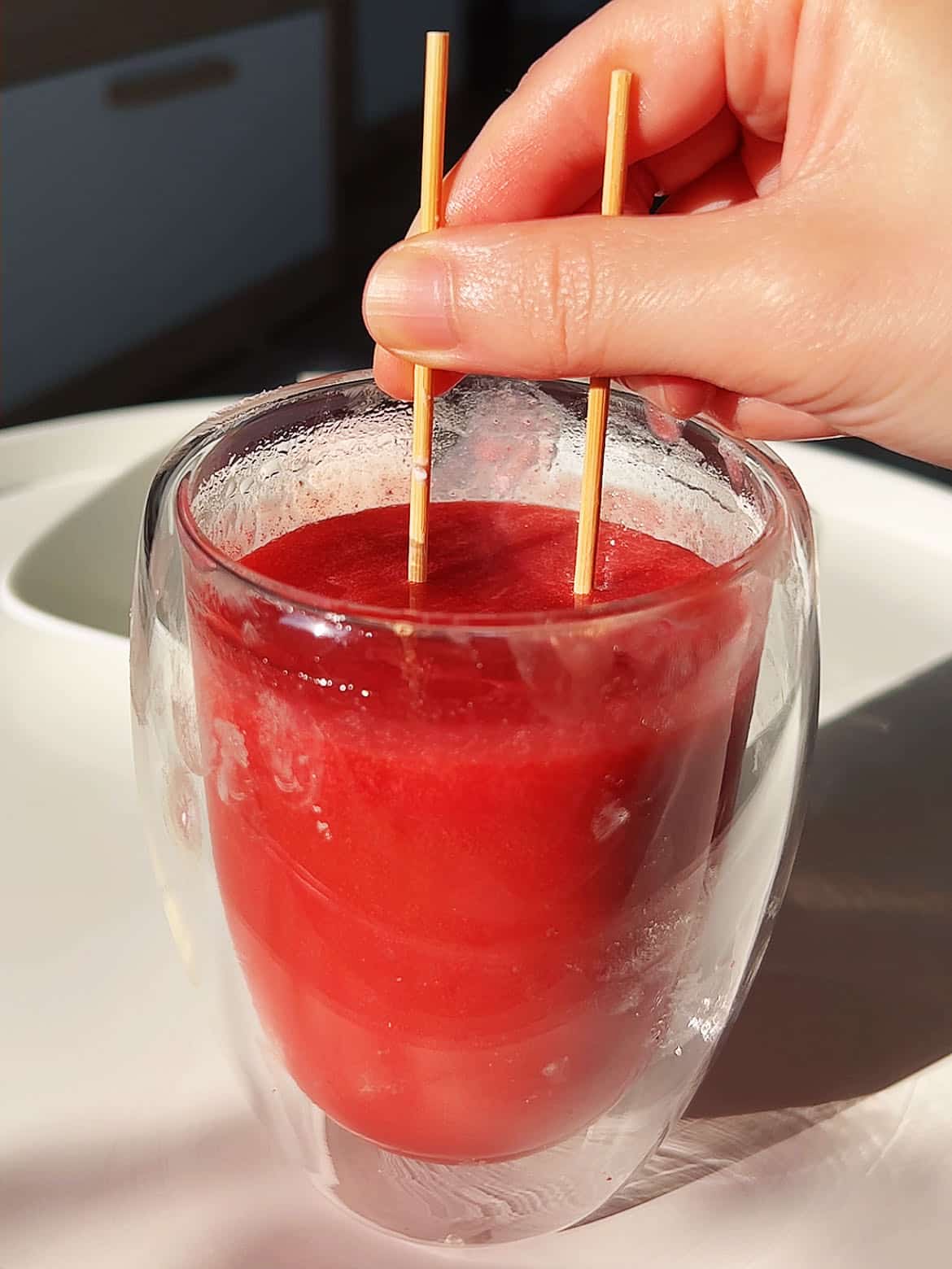 Strawberry Jelly (72-hour strawberry jelly cube filled with mousse)
