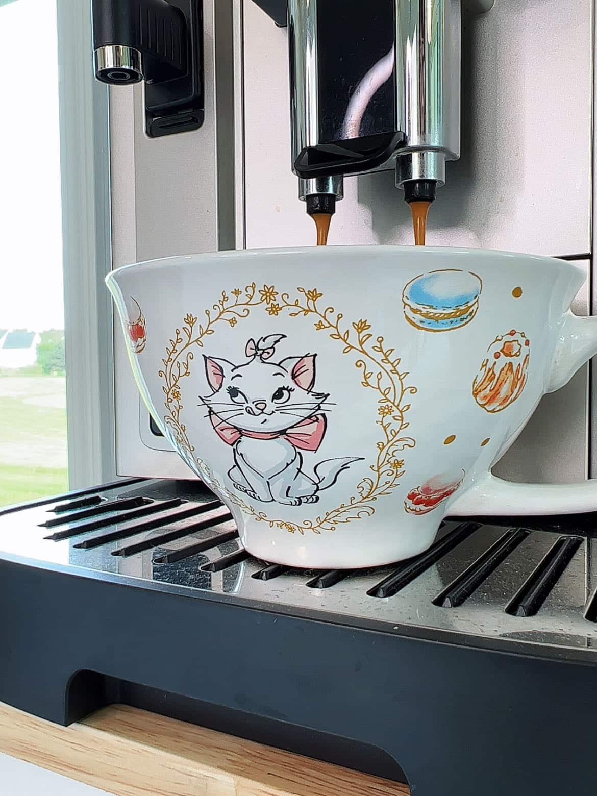 How to Make Latte Art - Easy 3d cat latte art with handheld frother