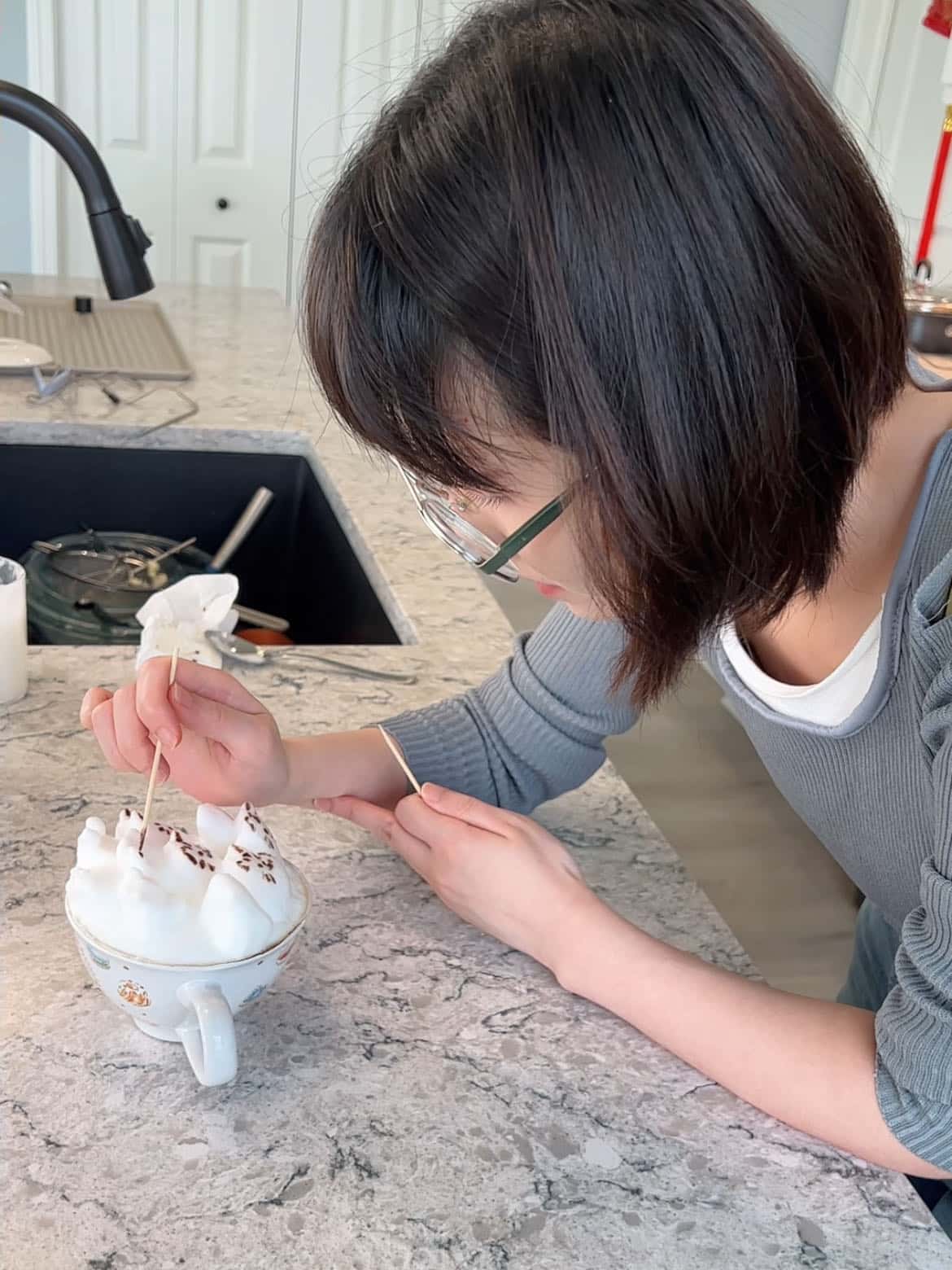How to Make Latte Art - Easy 3d cat latte art with handheld frother