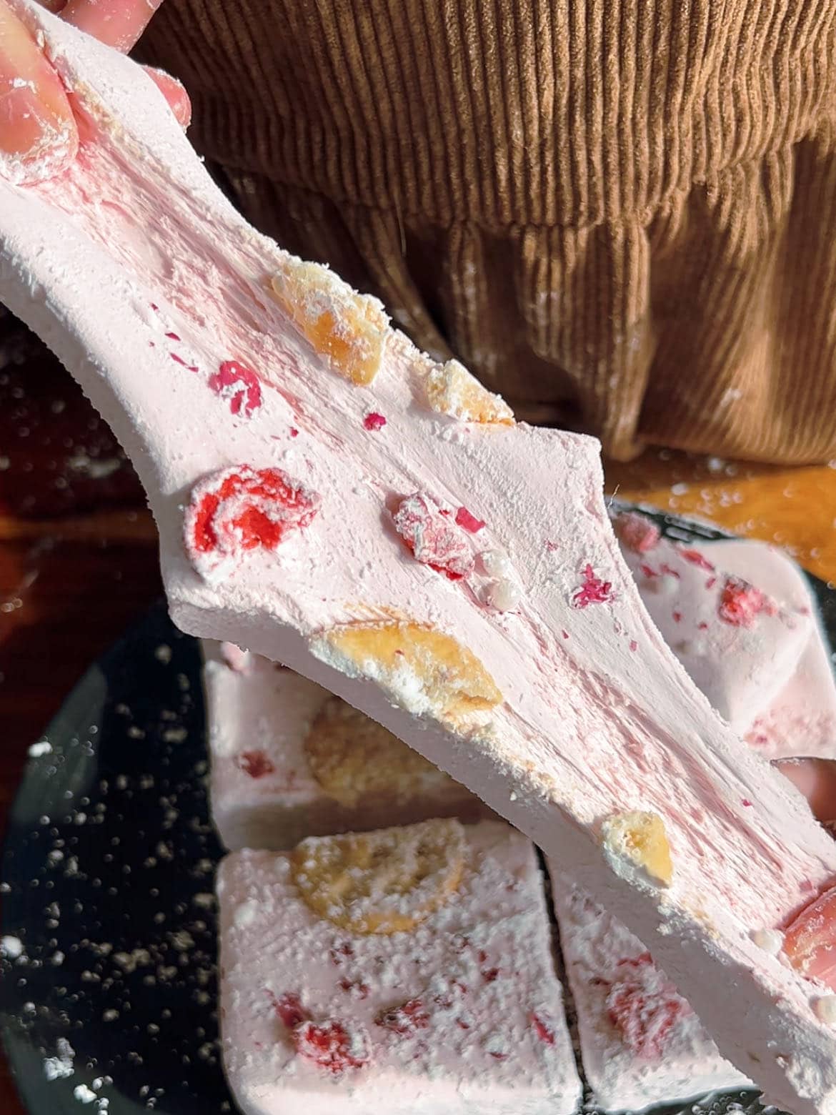 Strawberry Marshmallows (Giant Homemade Marshmallows)